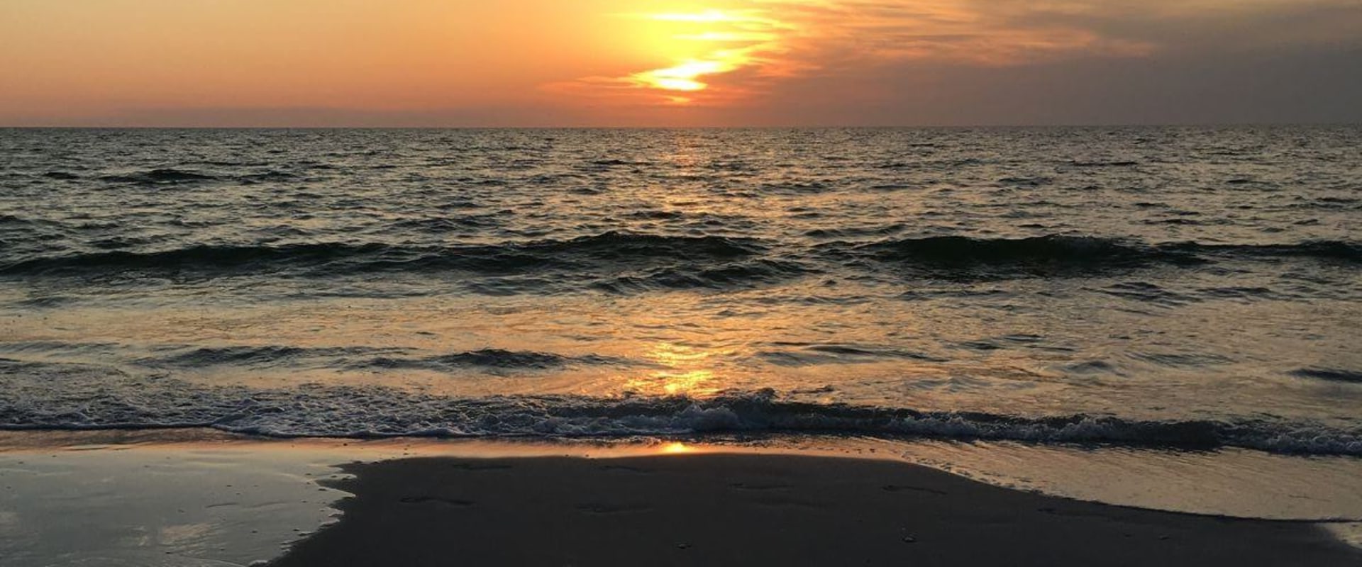 Explore the Best Beaches in Lee County, Florida for Adults and Seniors